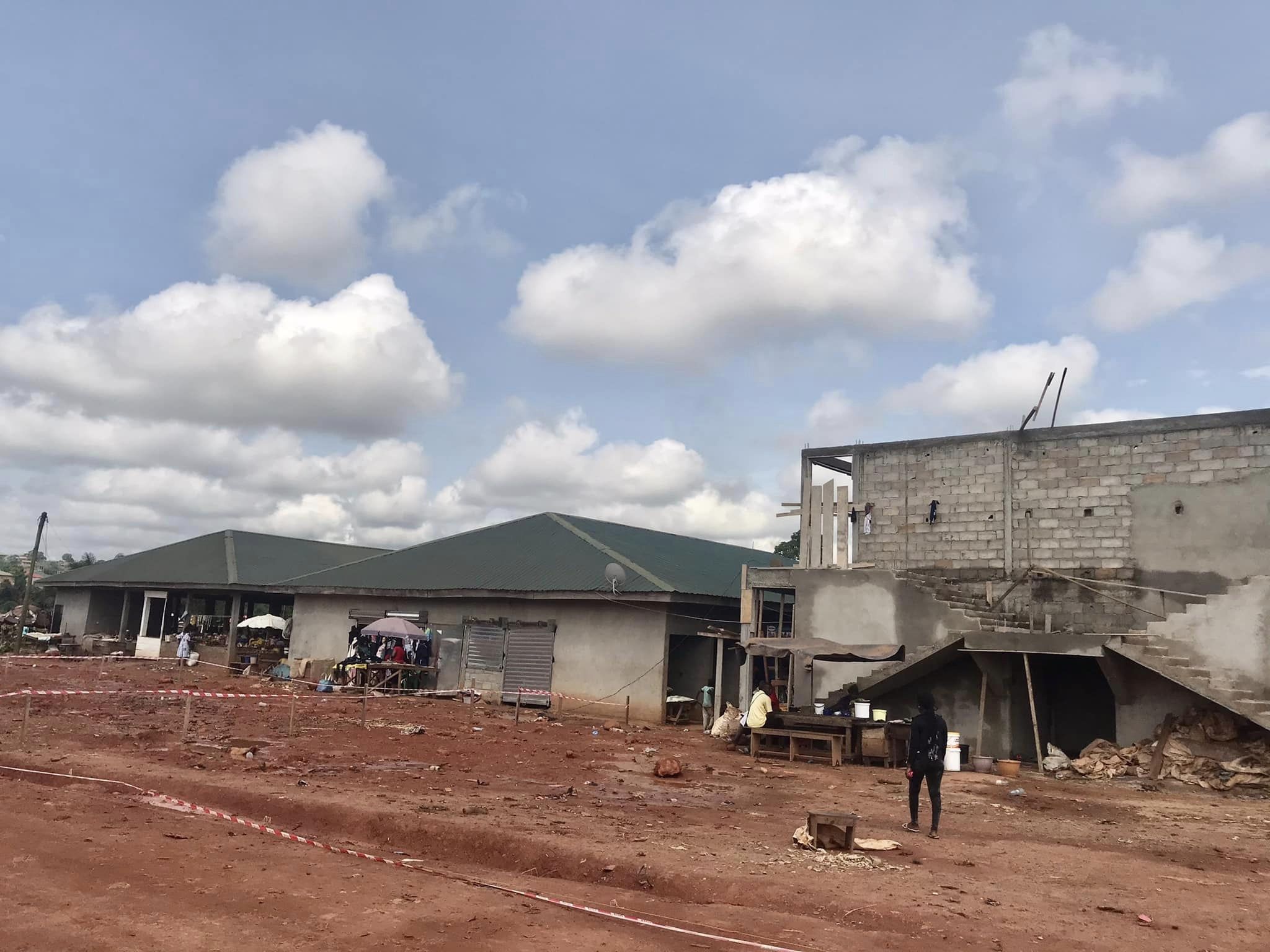 Le marché d'Ahala Neptune prend forme